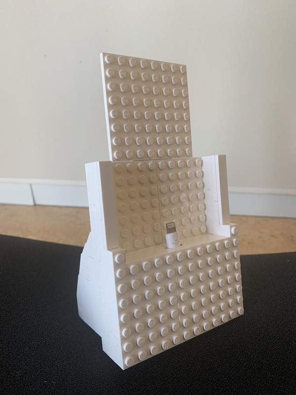 LEGO MOC iPhone Stand by ArneDidrik | Rebrickable - Build with LEGO