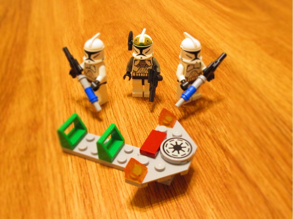 LEGO MOC 8014 alt. Palpatine's shuttle w/attackers by Nilsson LEGO ...