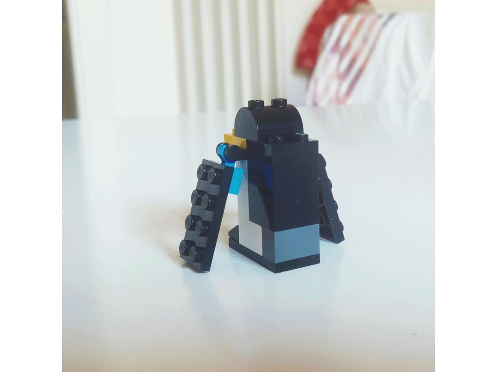 LEGO MOC Penguin by nenalmapal | Rebrickable - Build with LEGO