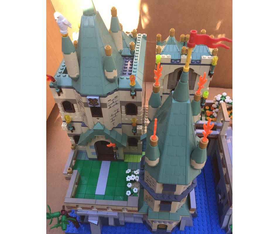 LEGO MOC-39929 Hogwart's Revisited by cigarcamel | Rebrickable - Build ...