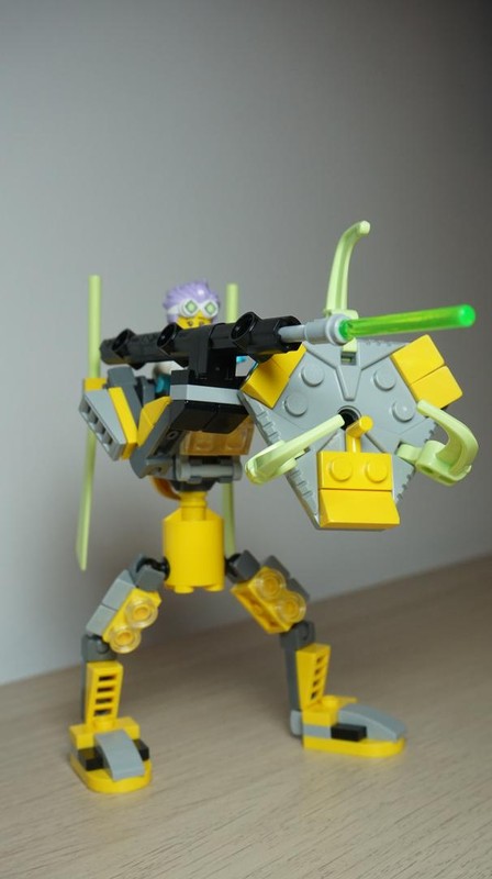 LEGO MOC Yellow Mech Mk I by Green Yellow Stud | Rebrickable - Build ...