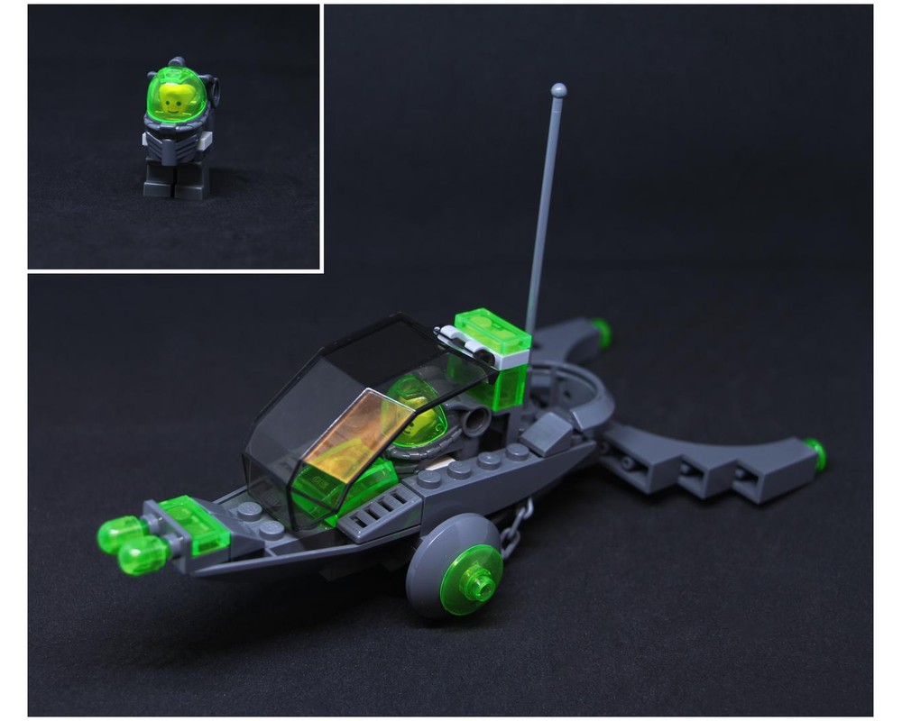 LEGO MOC Tiny Astronaut with Spaceship by Pidele | Rebrickable - Build ...