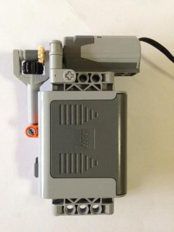 LEGO MOC Switchable battery box by kevstechnic | Rebrickable - Build ...