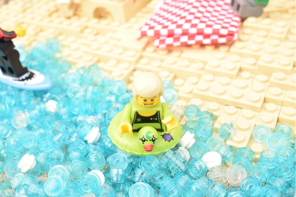 LEGO MOC The beach by Neon5 | Rebrickable - Build with LEGO