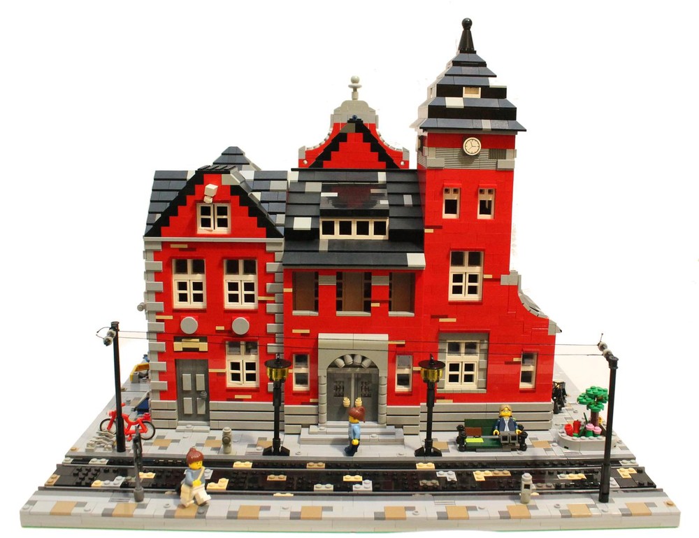 LEGO MOC Red townhill train side by Tavernellos | Rebrickable - Build ...