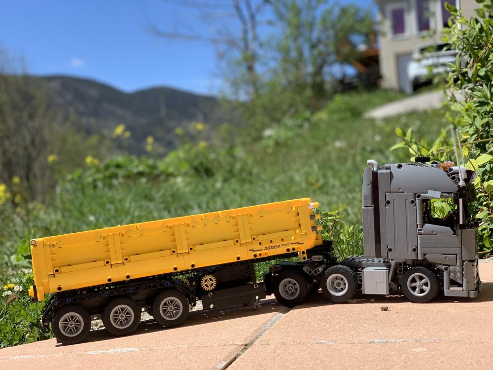 LEGO MOC Triaxle Tipper Trailer For Mack Scale Truck by pikeymike ...