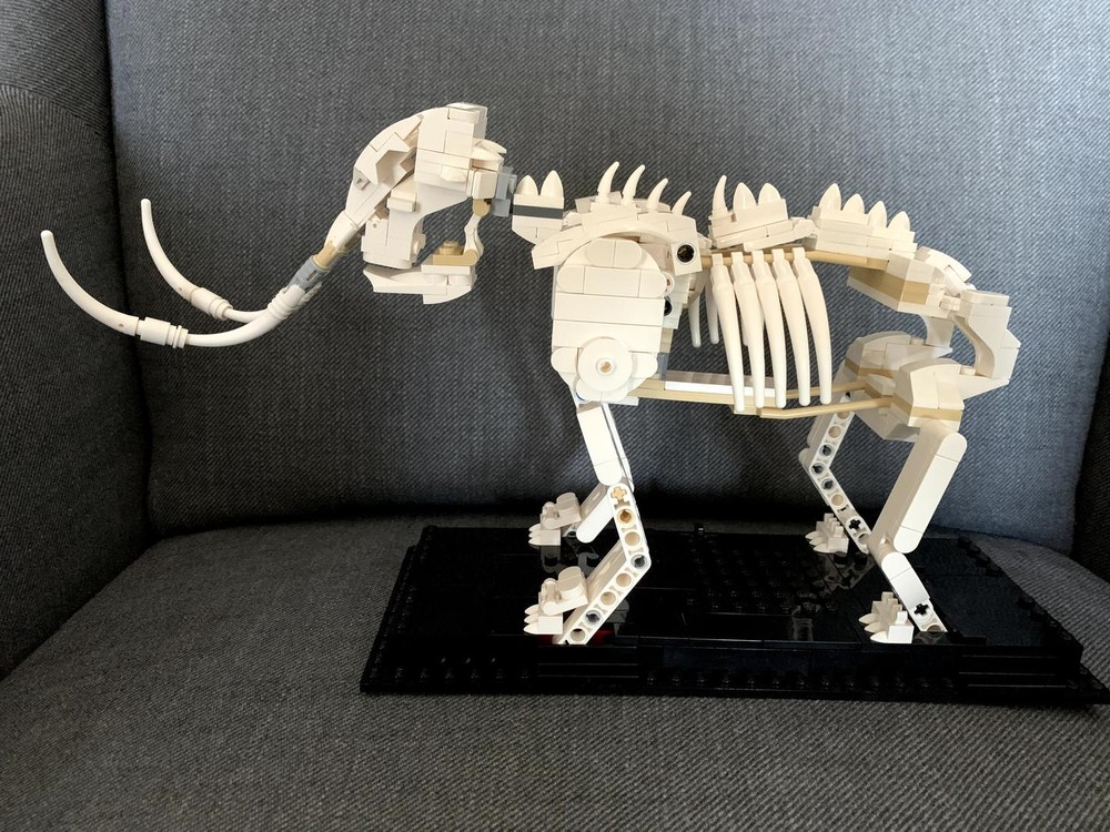 LEGO MOC Mammoth fossil by tobias79 | Rebrickable - Build with LEGO