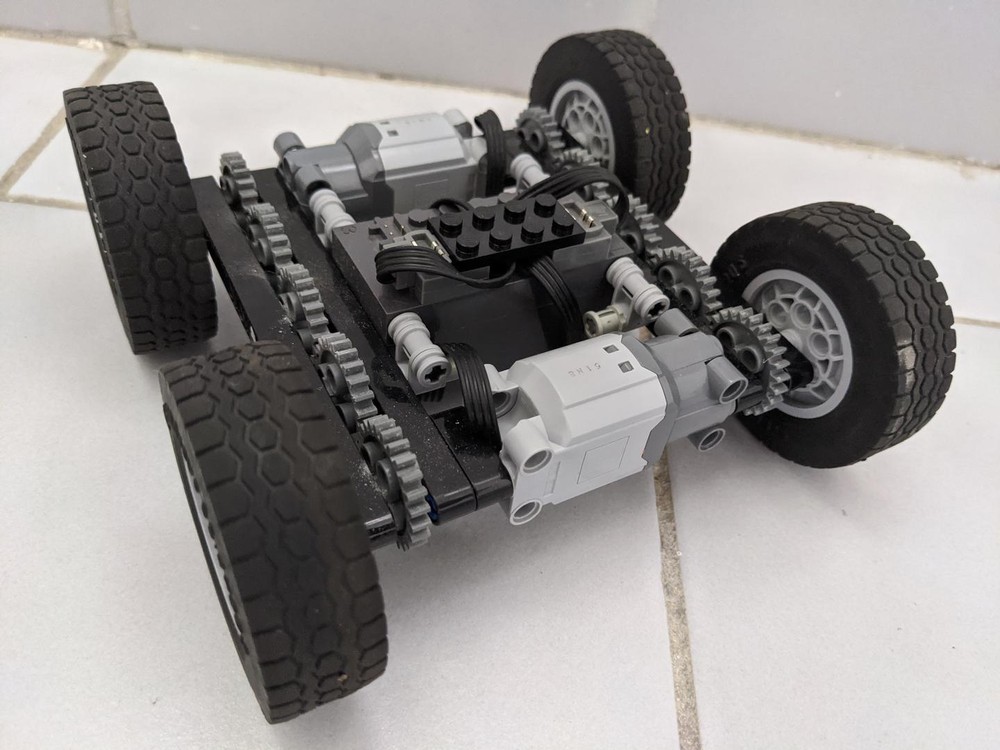 LEGO MOC Simple RC Reversible Car by dorireuv | Rebrickable - Build ...
