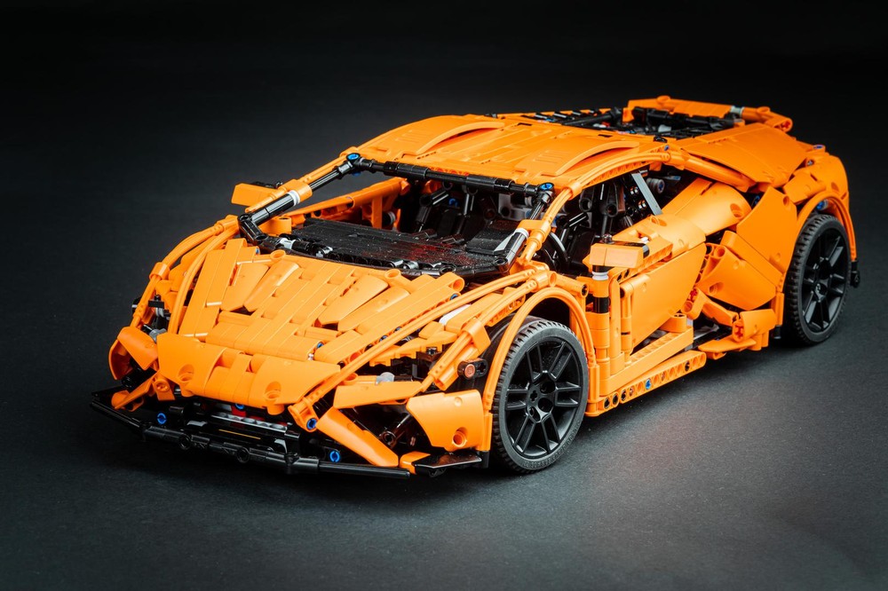 LEGO MOC Lamborghini Huracàn Evo RWD by LimeLegoLambos | Rebrickable ...