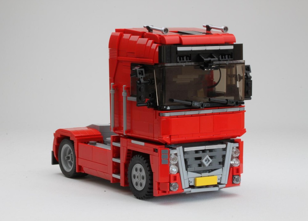 LEGO MOC Renault Magnum 4 x 2 Motorised with Power Functions by LasseD ...