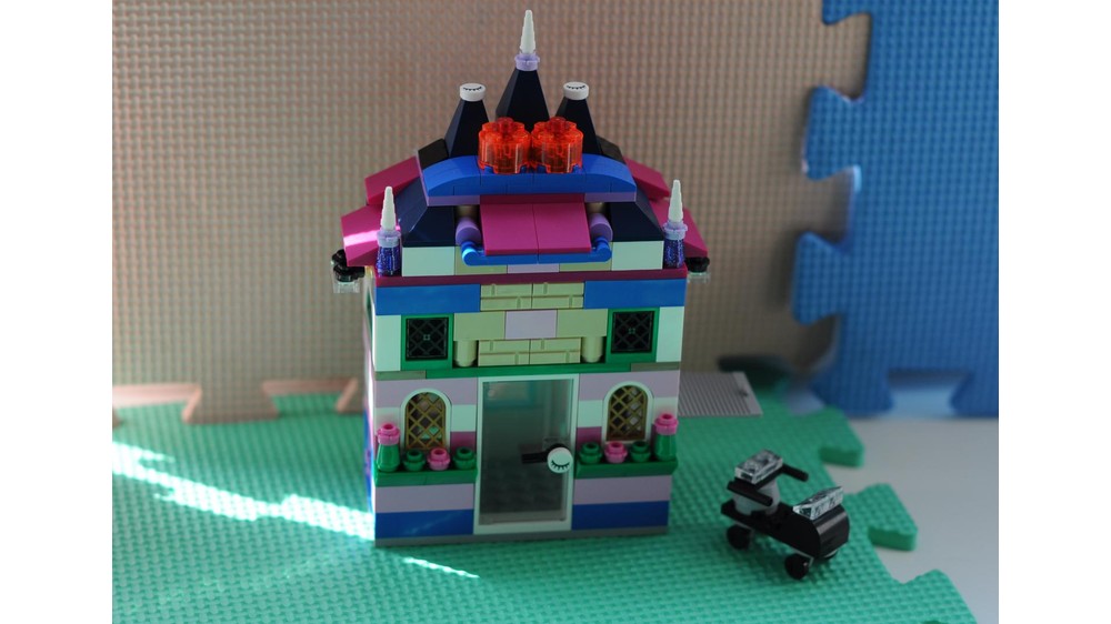 LEGO MOC 11004 House for the modern princess by Lenarex | Rebrickable ...