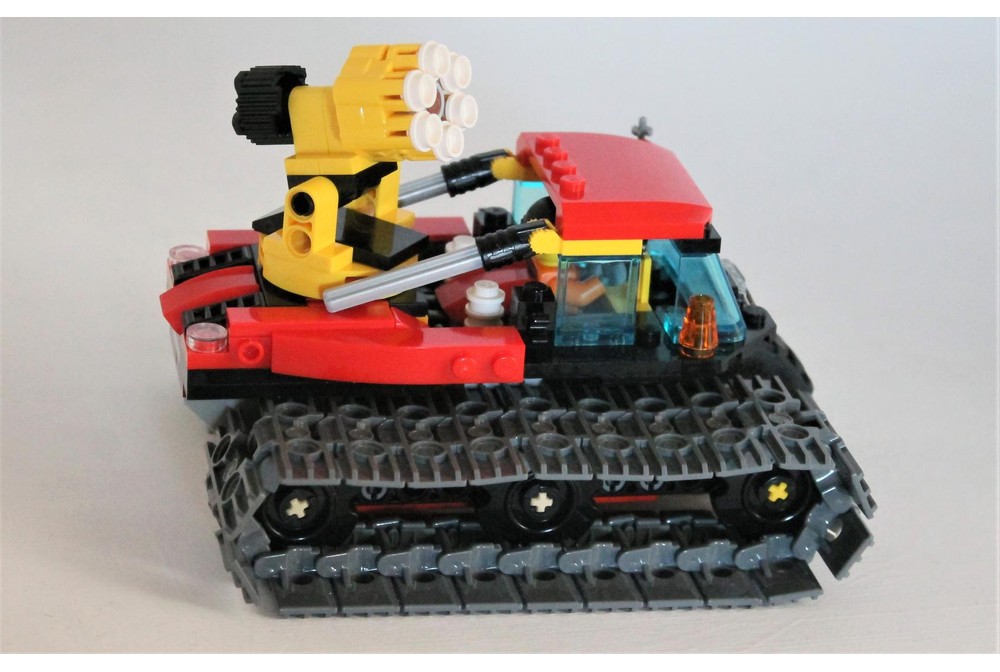 LEGO MOC Ski Slope Halftrack by Theoderic | Rebrickable - Build with LEGO