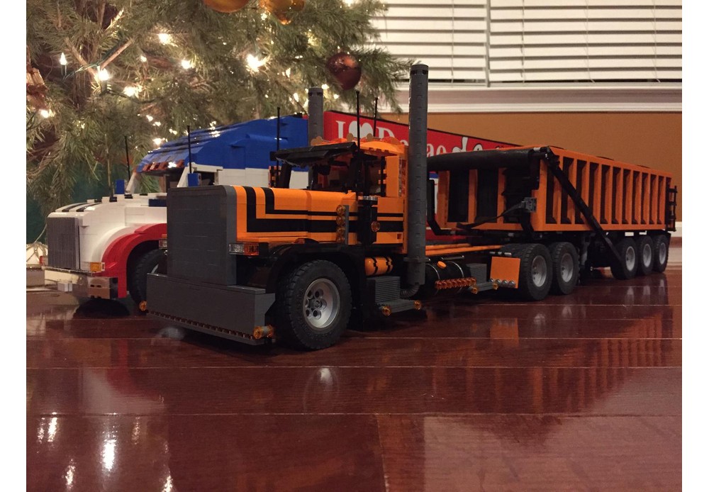 LEGO MOC Peterbilt 389 Daycab Semi Truck 1:17 scale in black and orange ...