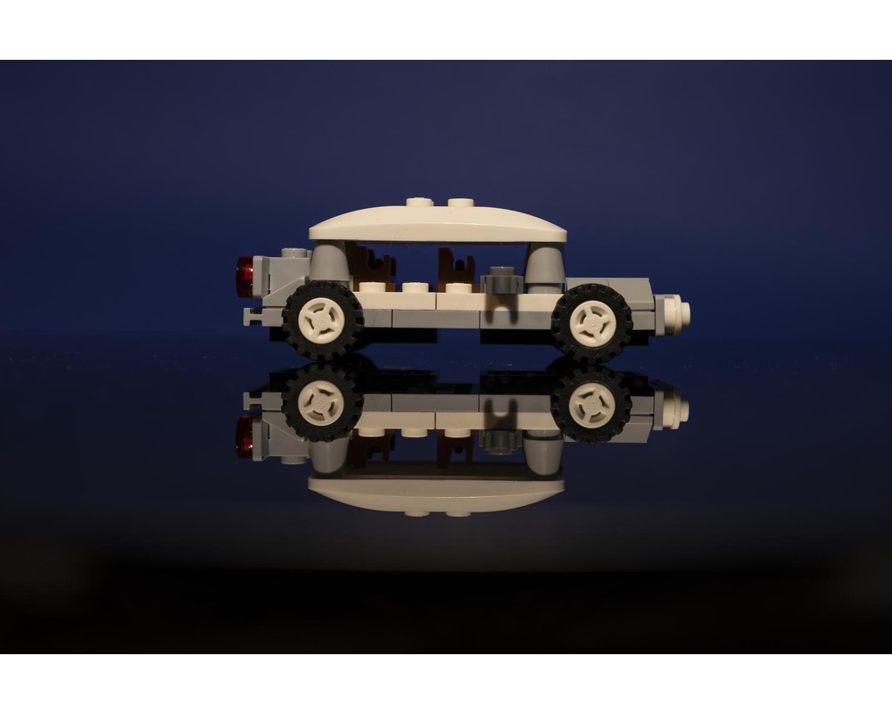 LEGO MOC Tiny Vintage Car by basakatu | Rebrickable - Build with LEGO