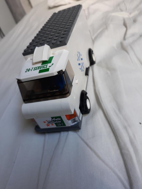 LEGO MOC sliding doors cargo van by kakeroni2 | Rebrickable - Build ...