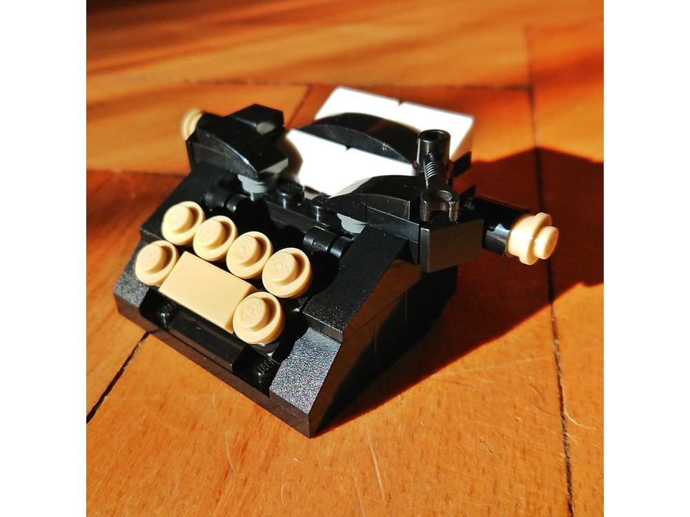 LEGO MOC Typewriter by basakatu | Rebrickable - Build with LEGO