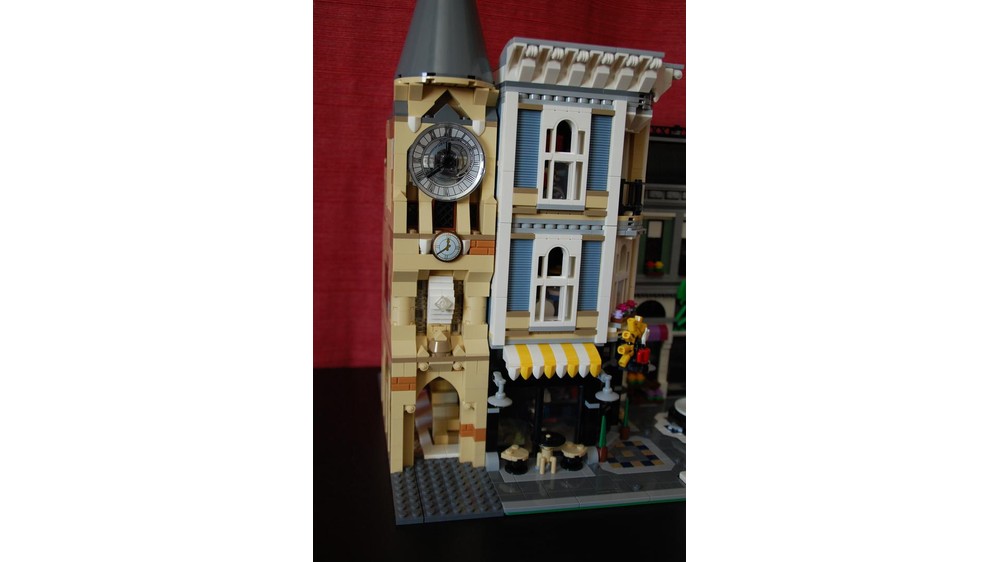 LEGO MOC Marbled Museum (8x32 Modular) by Crimson Coronet | Rebrickable ...