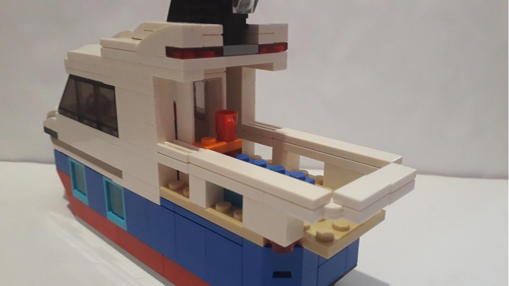 LEGO MOC Mini Yacht by ruslaneum | Rebrickable - Build with LEGO