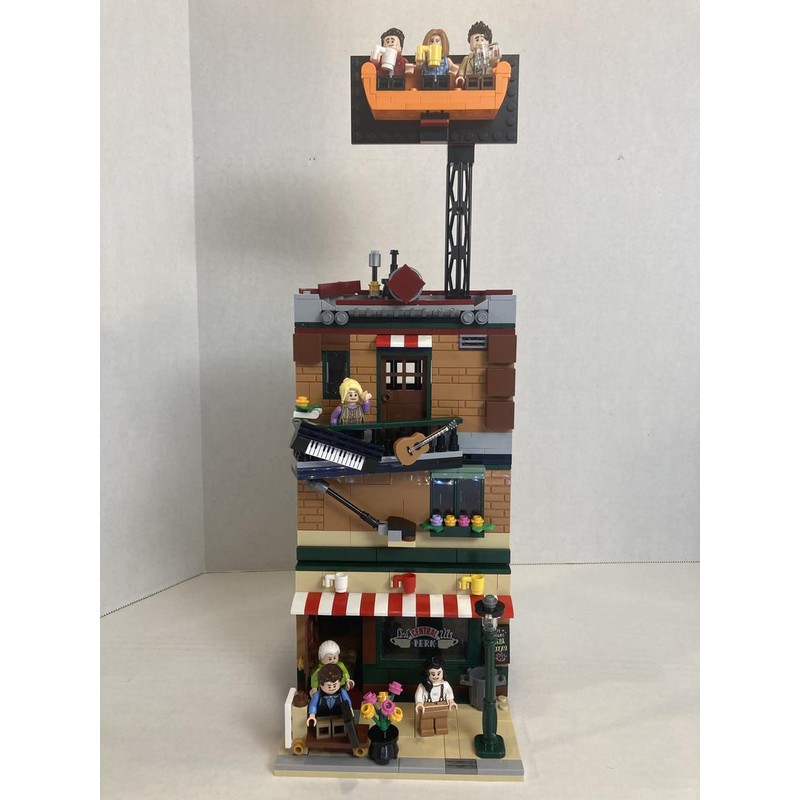 Lego Moc Modular Central Perk By Underthebricks Rebrickable Build
