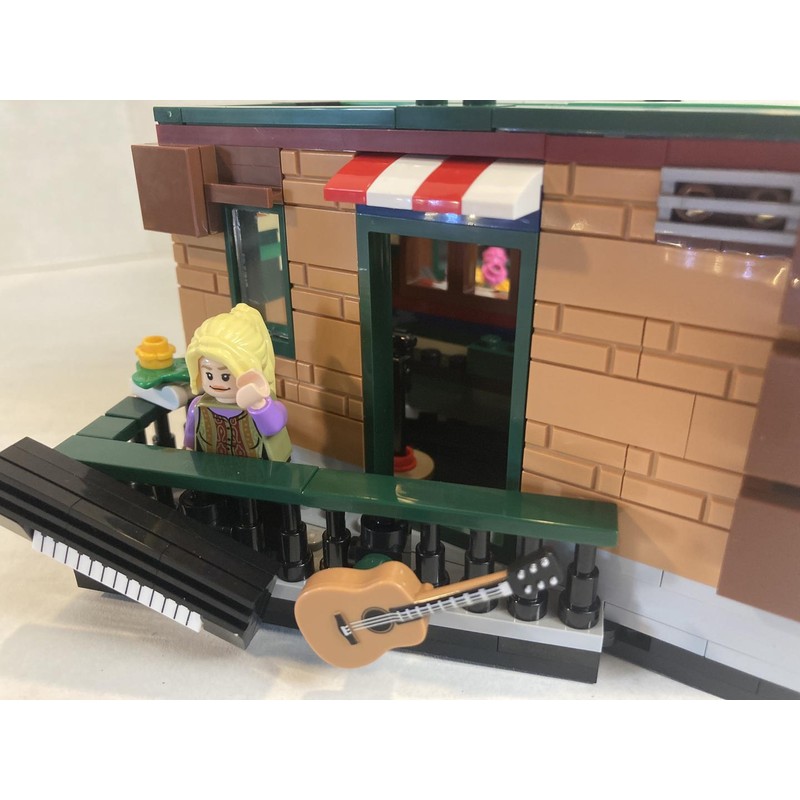 Lego Moc Modular Central Perk By Underthebricks Rebrickable Build