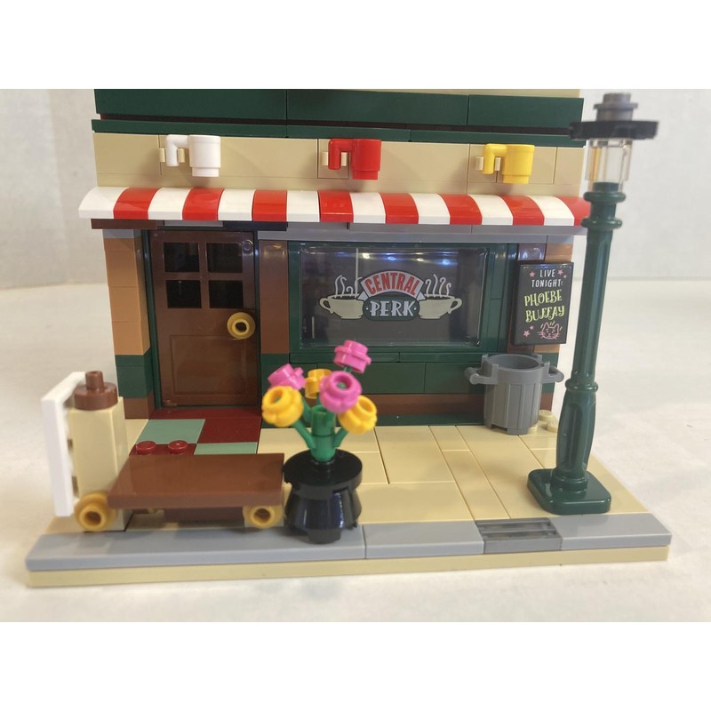 Lego Moc Modular Central Perk By Underthebricks Rebrickable Build