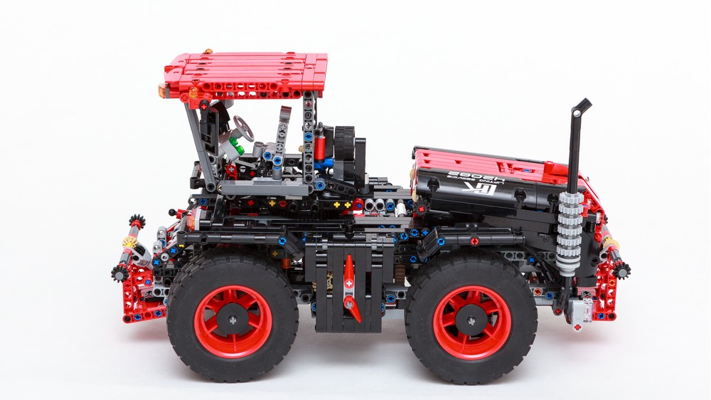 LEGO MOC Claas Xerion 5000 TRAC VC with 8 attachments (42082 c-model ...