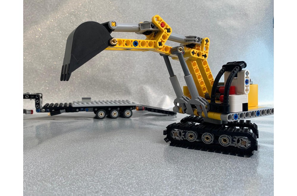 LEGO MOC Truck With Liebherr 970 by Target86 | Rebrickable - Build with ...