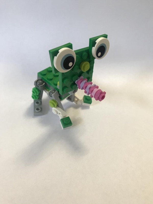 LEGO MOC Cute Frog by ValentinaRibeiro | Rebrickable - Build with LEGO