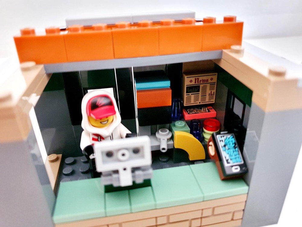 LEGO MOC 70430 Kiosk with small playground by TPBubbles | Rebrickable ...