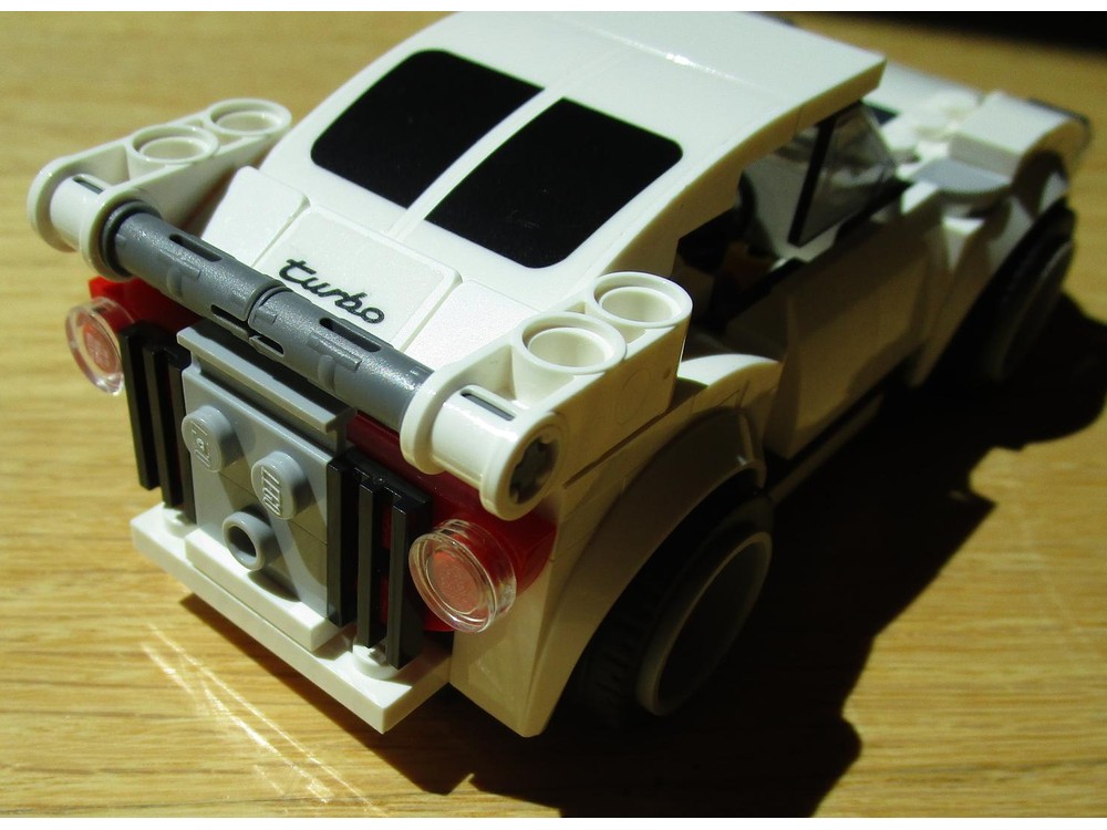 LEGO MOC-48689 1980s Supercar by BrickAddiction | Rebrickable - Build ...