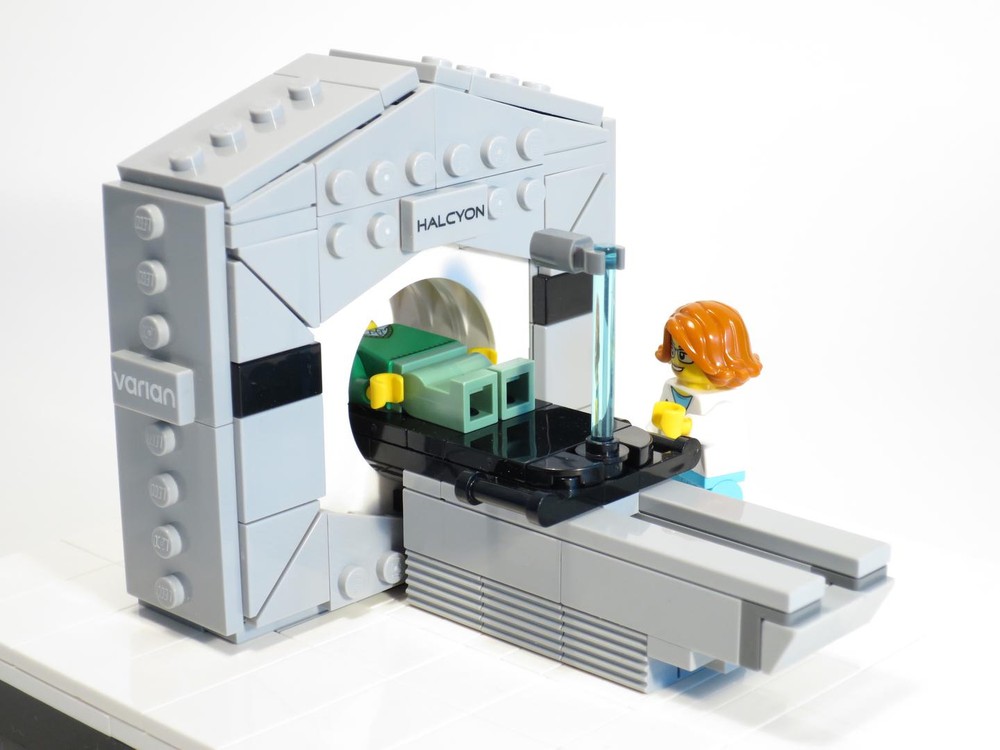 LEGO MOC Radiotherapy Treatment Device by lunabricks | Rebrickable ...