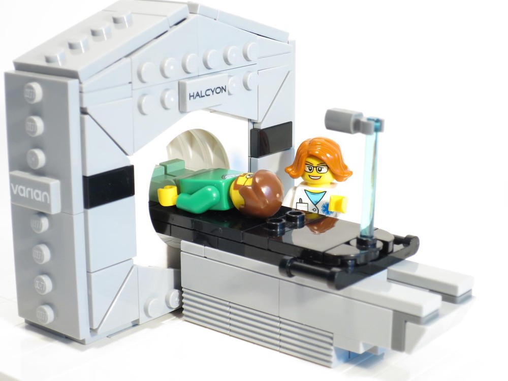 LEGO MOC Radiotherapy Treatment Device by lunabricks | Rebrickable ...