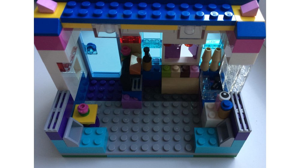 LEGO MOC 10715 Ice cream shop by Lenarex | Rebrickable - Build with LEGO