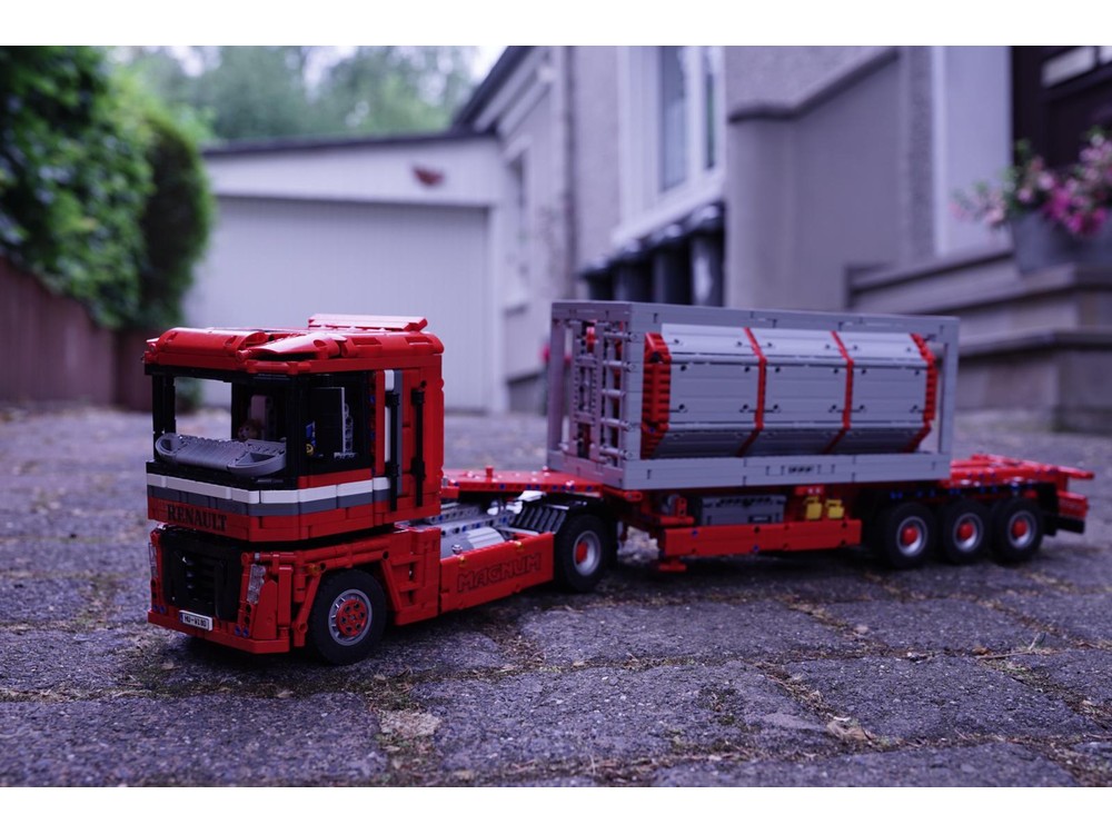 LEGO MOC Overseas Container Trailer (RC) by Huwi | Rebrickable - Build ...