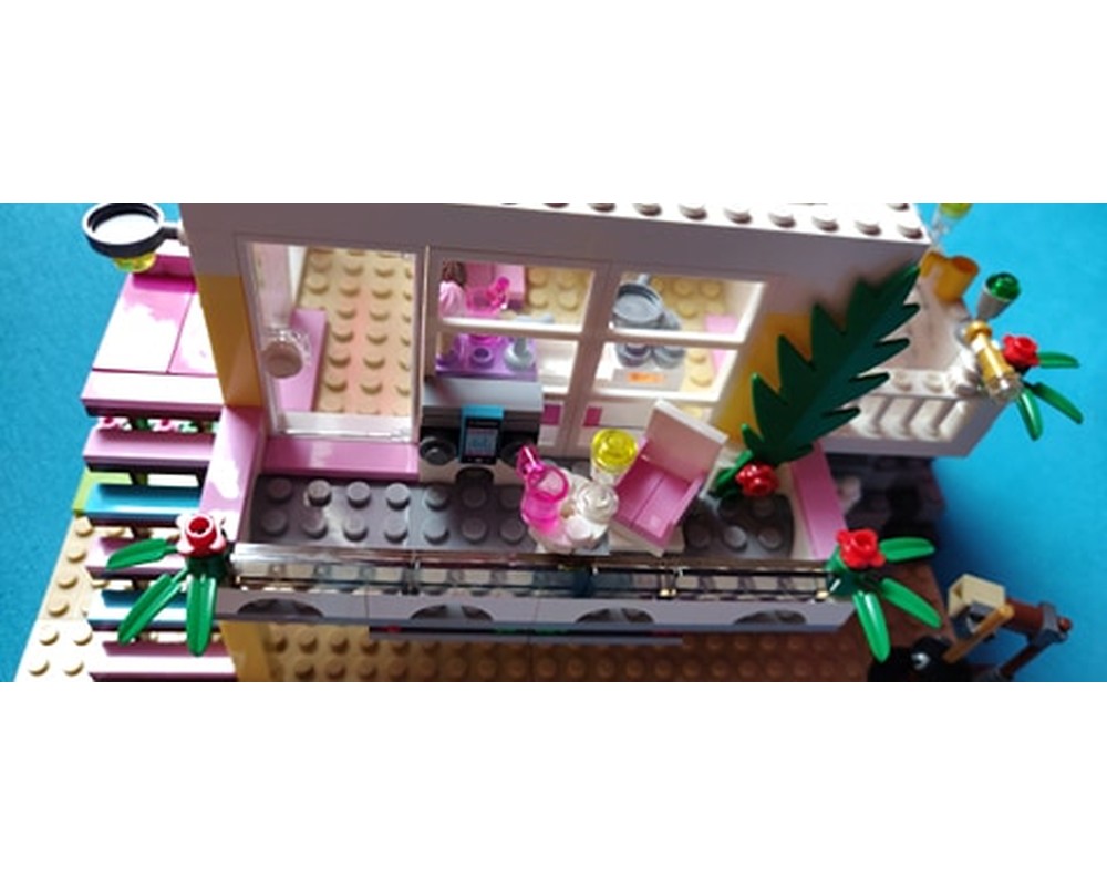 LEGO MOC Beach House by AngiKiki | Rebrickable - Build with LEGO