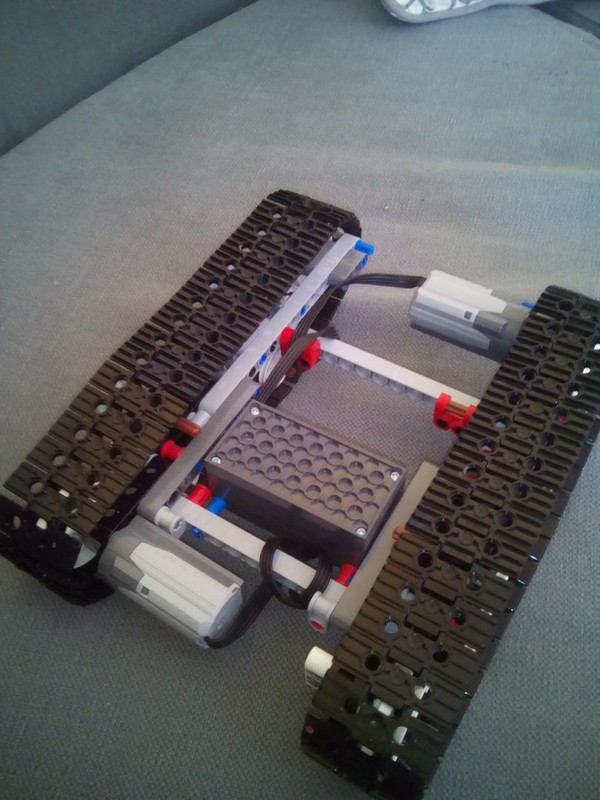 LEGO MOC 42065 chassis only w buwizz by mikko08 | Rebrickable - Build ...