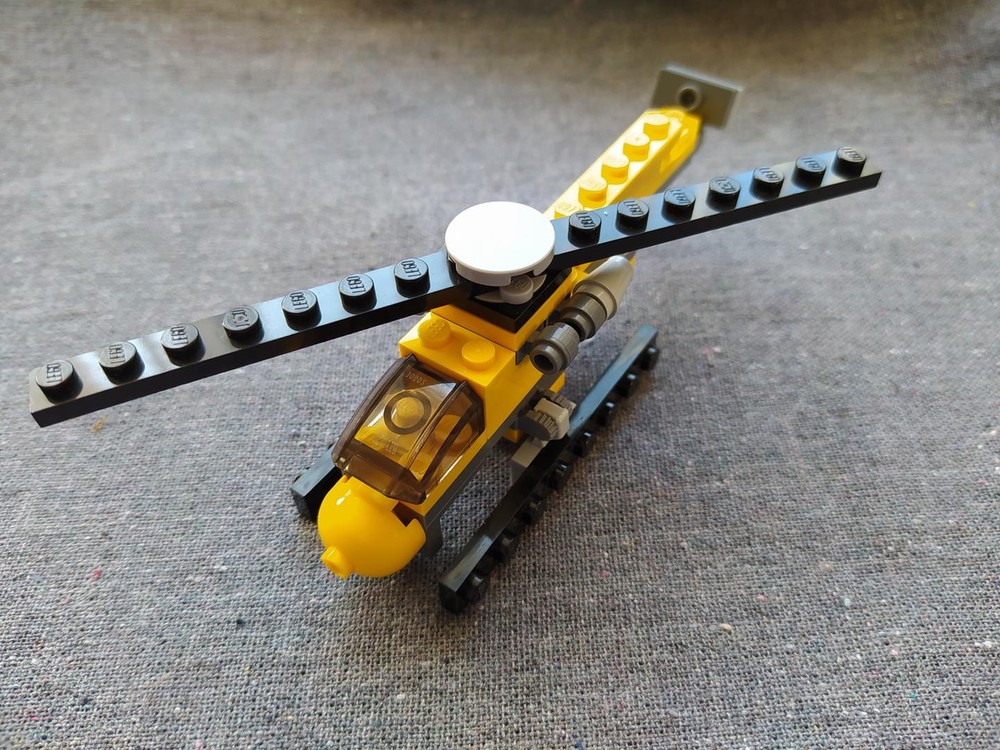 LEGO MOC 7799 Helicopter by thekitchenscientist | Rebrickable - Build ...