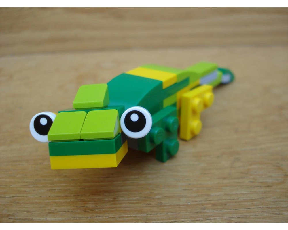 LEGO MOC Chameleon by Nicole1 | Rebrickable - Build with LEGO