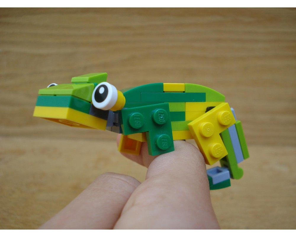 LEGO MOC Chameleon by Nicole1 | Rebrickable - Build with LEGO
