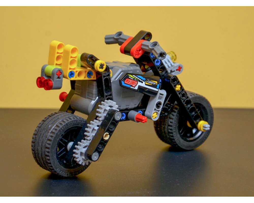 LEGO MOC Pullback motorcycle with drive chain by Pakis | Rebrickable ...