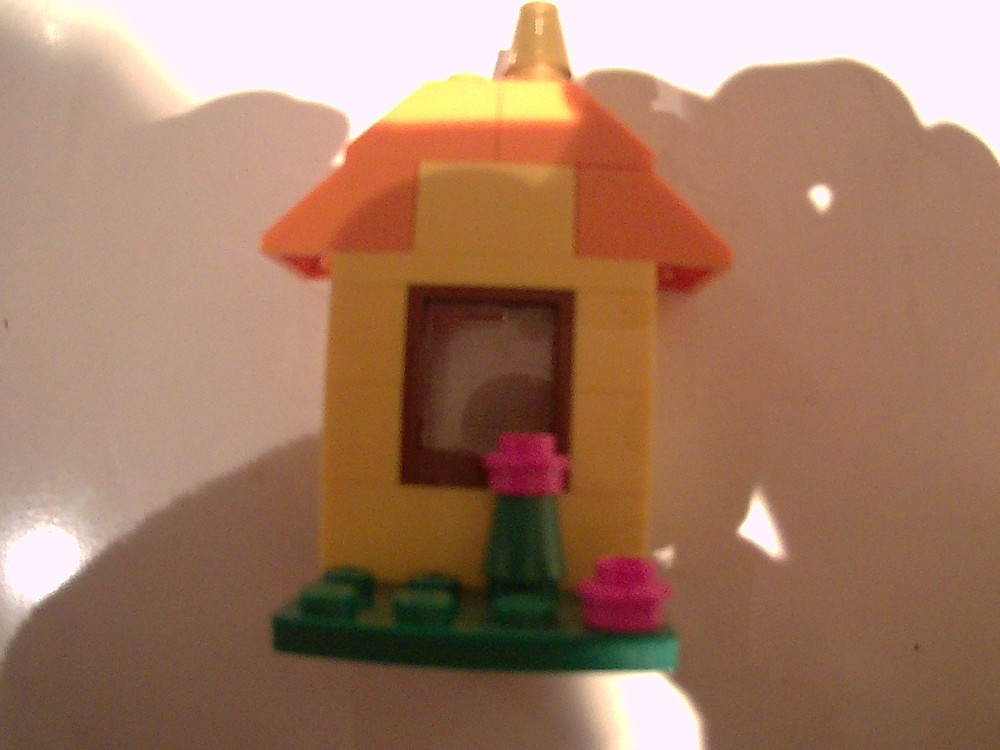 LEGO MOC small house design by Parbs | Rebrickable - Build with LEGO
