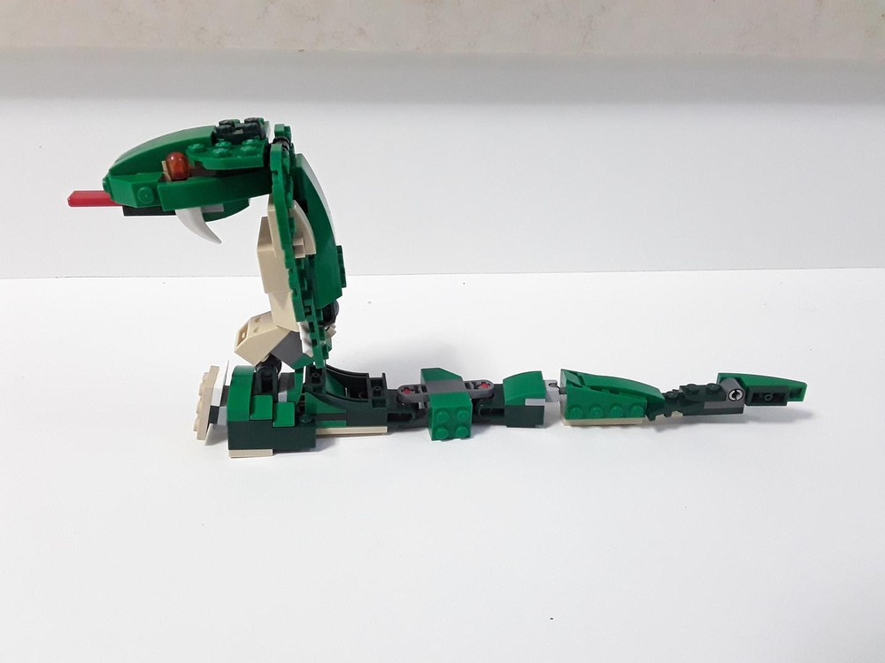 LEGO MOC 31058 - Cobra by LegoOri | Rebrickable - Build with LEGO