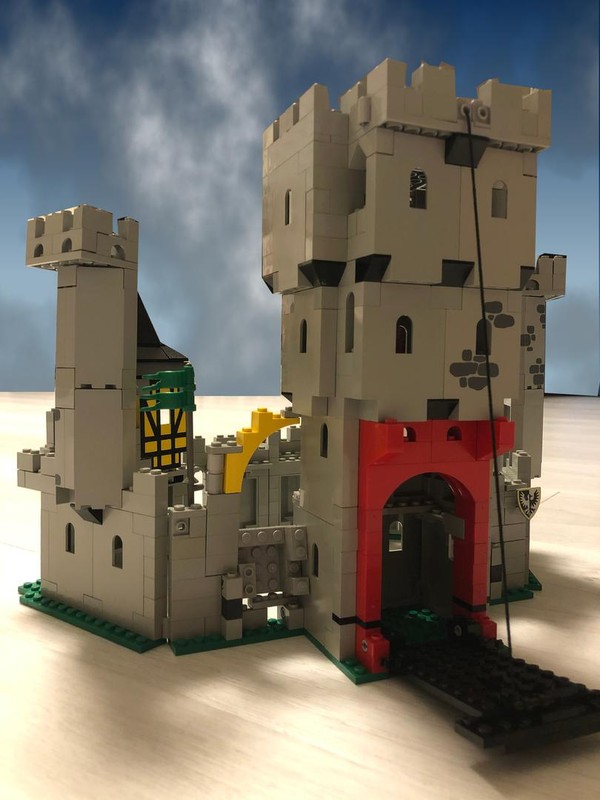LEGO MOC Precipice Pike Castle by hellcatv | Rebrickable - Build with LEGO
