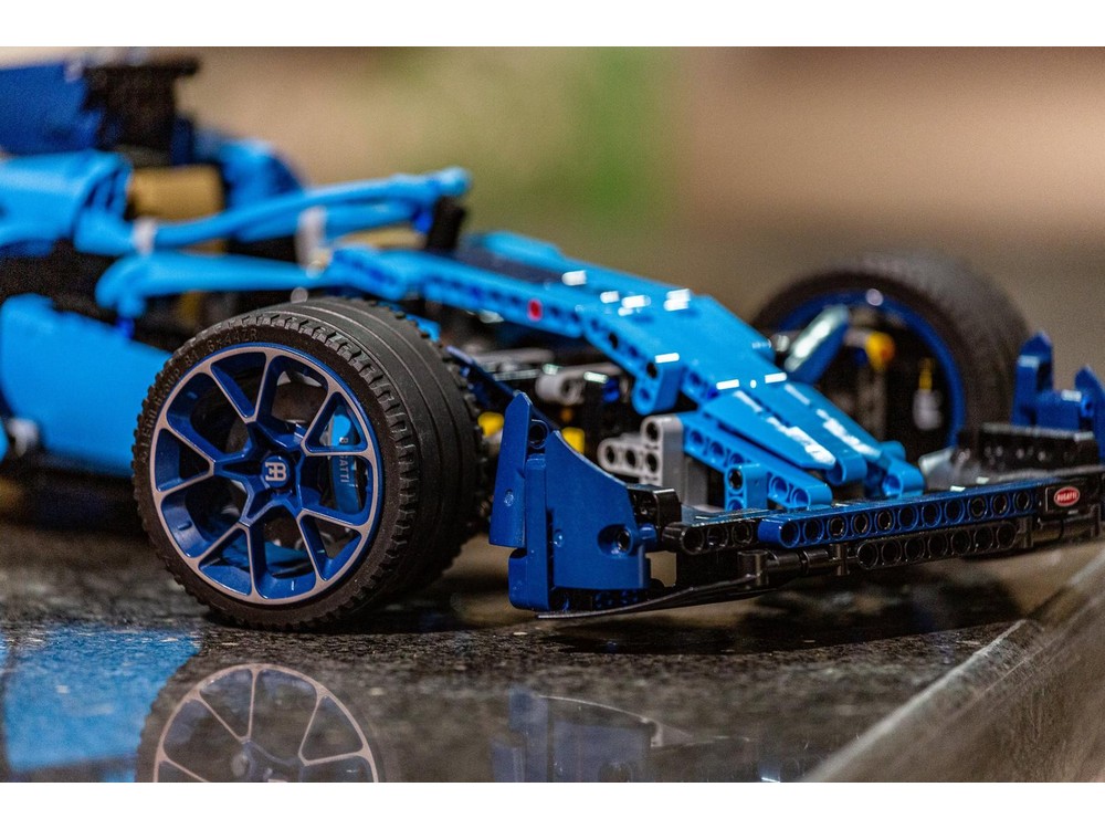 LEGO MOC LEGO Technic 42083 Bugatti Chiron alternative model - F1 car ...