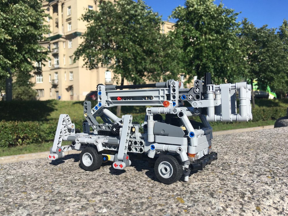LEGO MOC-51575 Cherry Picker Truck by paave | Rebrickable - Build with LEGO