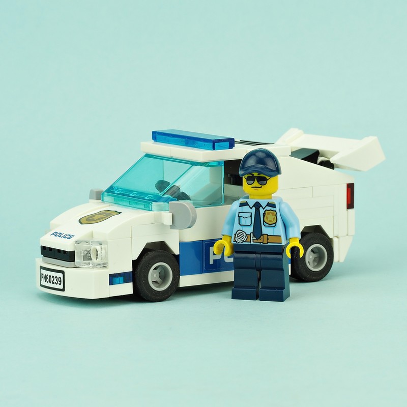 LEGO MOC Police Car by De_Marco | Rebrickable - Build with LEGO