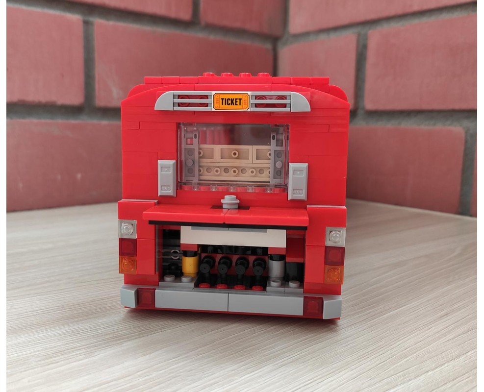 LEGO MOC 10258 RouteLiner by Kirvet | Rebrickable - Build with LEGO