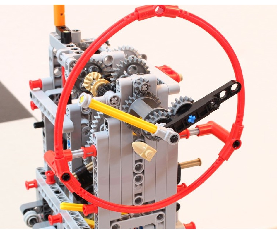 LEGO MOC Galileo Clock by Nico71 | Rebrickable - Build with LEGO