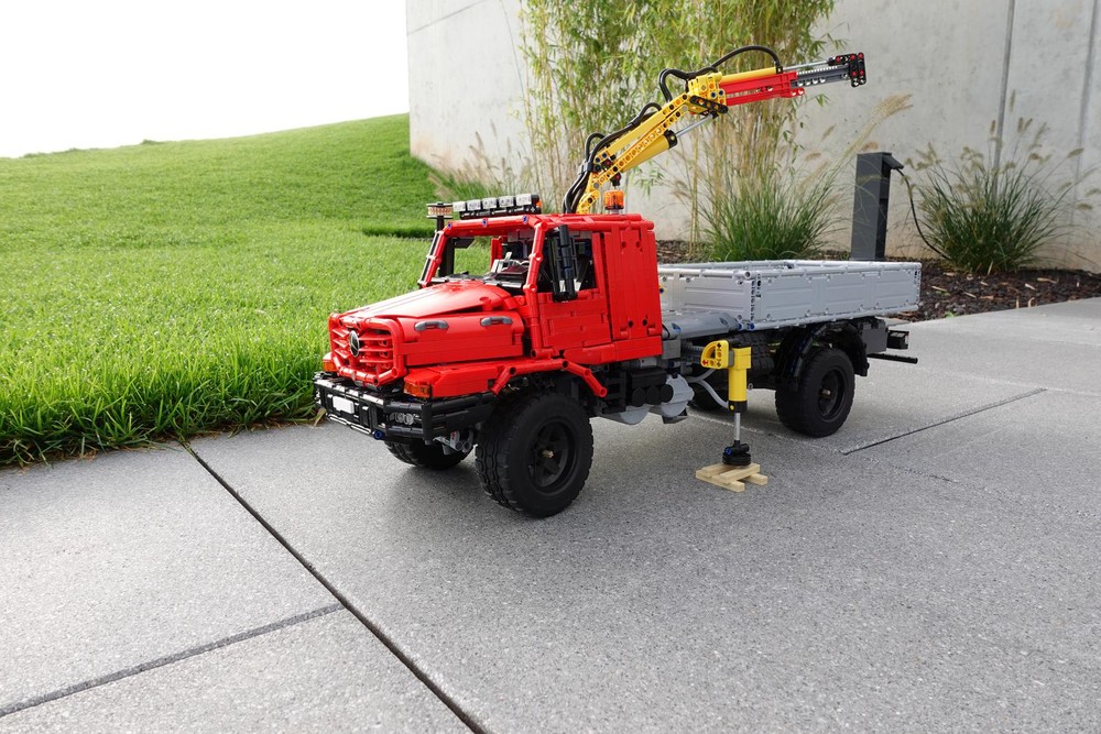 LEGO MOC Mercedes-Benz Zetros 4X4 by Lukes_Brick_Studio | Rebrickable ...