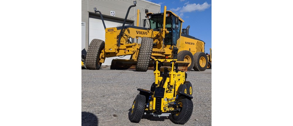 LEGO MOC Volvo G970 Motor Grader by Wguarnere | Rebrickable - Build ...